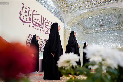 خبرگزاری حوزه تصاویر تکریم ۱۰۰۰ دانشجوی دختر عراقی با تقدیم چادر