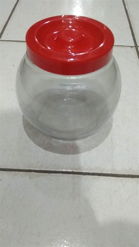 Balang Kaca Penutup Merah Sean Mathis