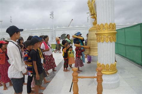 မာရဝိဇယဗုဒ္ဓရုပ်ပွားတော်မြတ်ကြီးသို့ ယနေ့ရုံးပိတ်ရက်တွင် အနယ်နယ်အရပ်ရပ