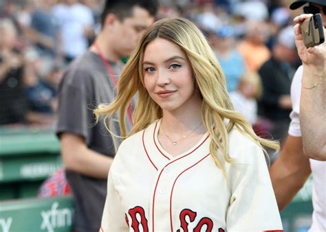 Sydney Sweeney Has Dreams Of Being A Young Mom