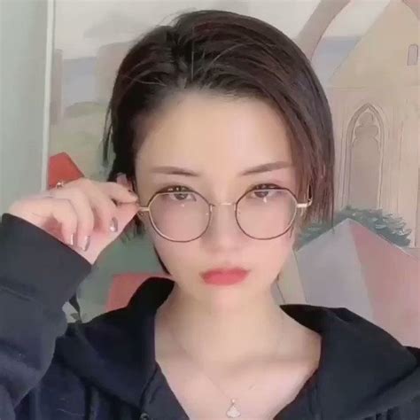 紅美女🇨🇳 On Twitter カッコよすぎる中国美女のメイク動画💄💋🇨🇳 アイメイクやシェーディングも載ってるのでぜひ最後まで見て