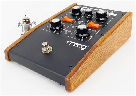 Moog Moogerfooger Mf 101 Low Pass Filter Fast Neuwertig Reverb