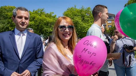 Д р Елеонора Лилова Обичта и грижата за децата трябва да основна мисия