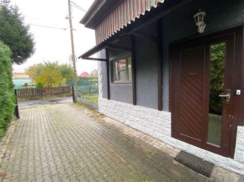 Sprzedam dom w bliźniaczej zabudowie Trzciniec OLX pl