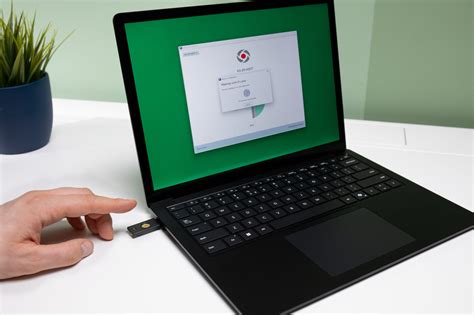 Pki Vs Fido For Passwordless Authentication Whats The Difference