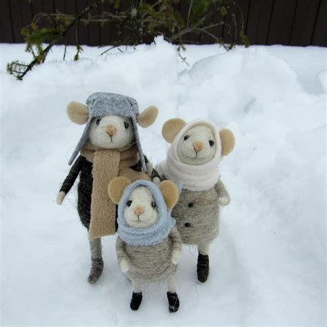 Мышиная семейка на прогулке. Ищем новый дом! | Needle felted animals ...