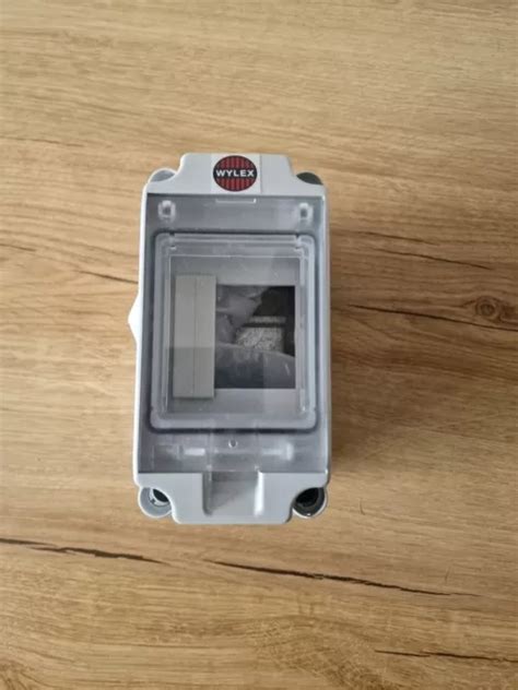 Wylex Wbe3 Ip65 3 Module Unpopulated Din Enclosure Waterproof £18 50 Picclick Uk