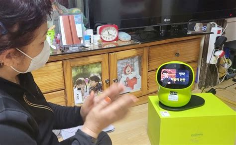 익산시 ‘ai 말벗 로봇 확대 1인 취약계층 상시돌봄