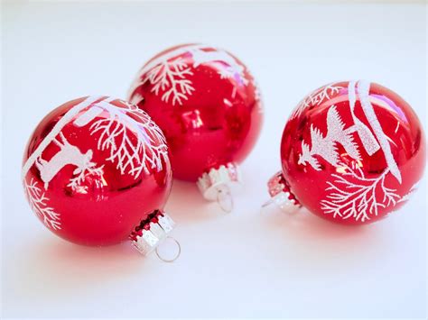 Fotos gratis Decoración navideña rojo Holiday ornament ornamento