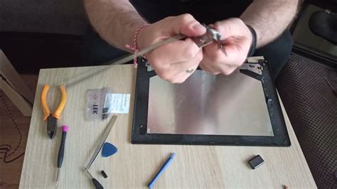 Lenovo Yoga 520 Разхлабване и ремонт на панта част 2 Youtube