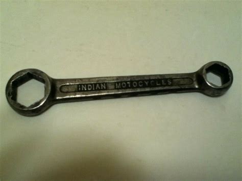 VINTAGE ORIGINAL INDIAN MOTOCYCLES WRENCH HENDEE MFG TOOL Antique