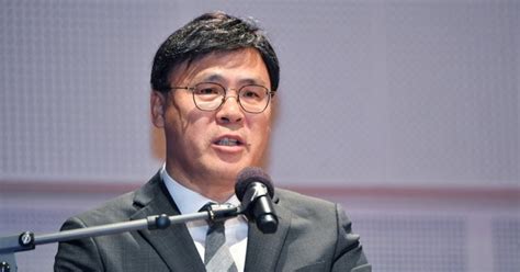 Kbs 이사회 김의철 사장 해임안 의결