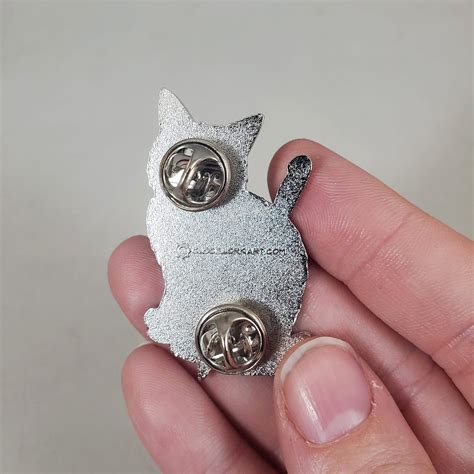 Enamel Pin Hiss O Ween