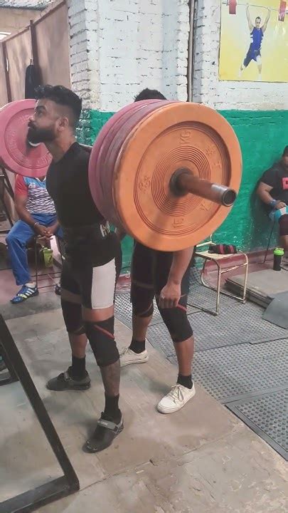 200kg බර දැනෙන් නෑ යකෝ 😱😱😱💪💪 🏋️‍♀️shorts Shortsyoutube Shortvideo