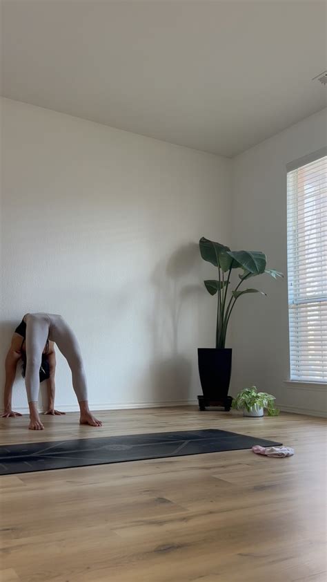 Yema Yoga 이 세상에 태어나 나의 역할중 가장 중요한것 무엇일까 스스로에게 자주 던지는 질문이예요 저만의 방향성은 다른것 보다도 엄마로써 아이들을