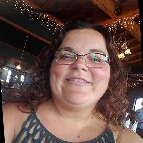 Lisa Mollet Co Owner 3 9 Hops Linkedin