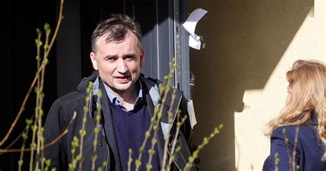 Ziobro Nie tylko chcę ale muszę stawić się przed komisją ds Pegasusa RMF