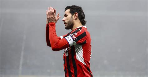 Milan Theo Hernandez E I Gol Con La Maglia Rossonera Record Storico Per Lui IlMilanista It