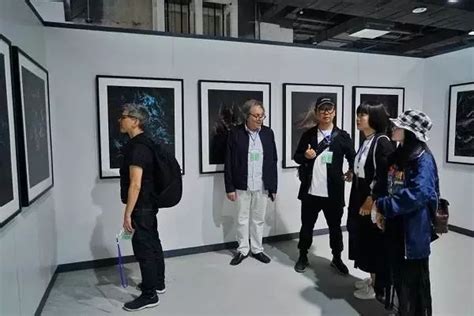 校友动态 海外五期苏月斫：策展“第二届天水摄影双年展”邀请展亚洲单元