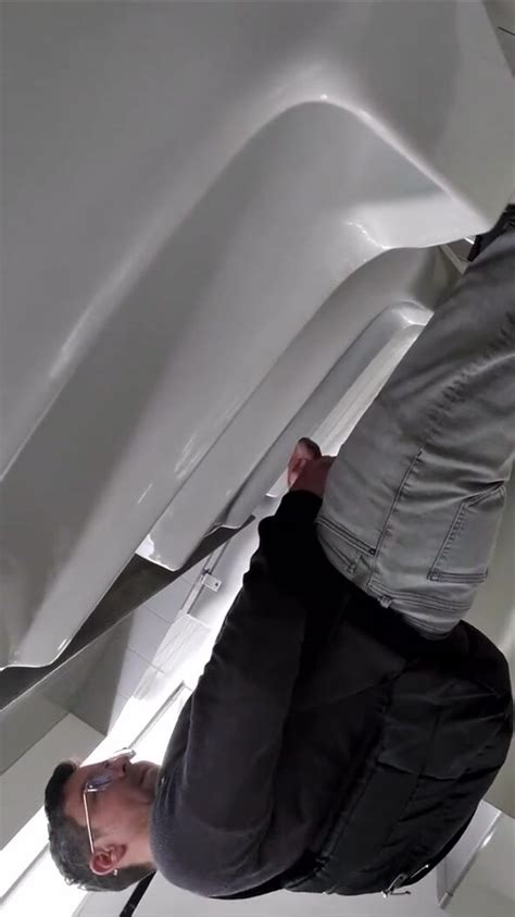 Airport Urinal Spy Video 29