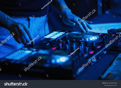 3 217 Female Disc Jockey Images Stock Photos Vectors Shutterstock