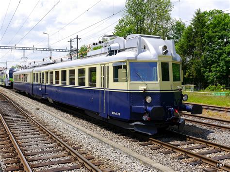 BLS Historic Oldtimer Triebwagen BCFe 4 6 736 Im Bahnhof