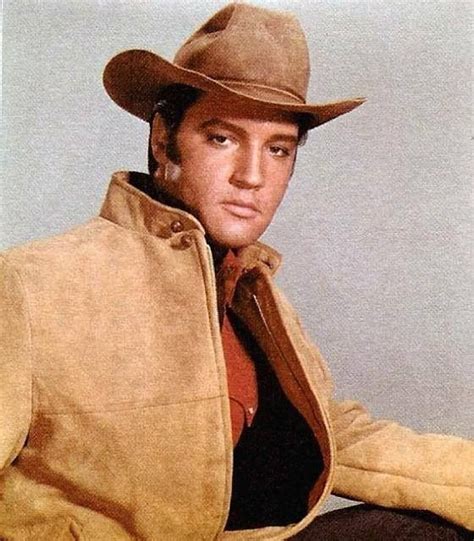 Pin By Sandy Victor On Elvis Elvis Presley Elvis Presley Pictures Elvis Presley Photos
