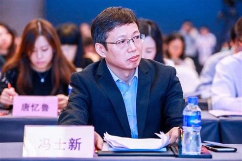 中宣部出版局局长遭免职 八阕