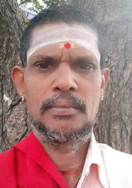 ஓம் நவசக்தி மனைவி சுமதி ஐட்டம்