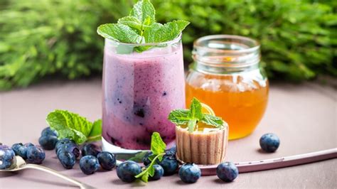 Premium Ai Image Glass Of Natural Fruit Juice