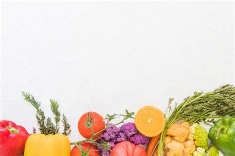色とりどりの果物や野菜、白、テクスチャ、背景 無料の写真