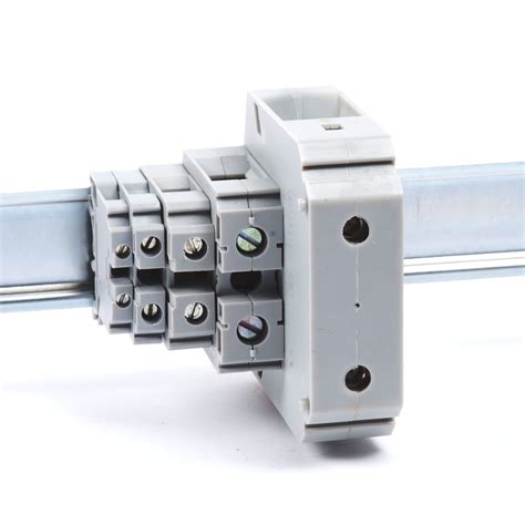 Uk Series 4 Pole Distribution Block 100a 12 Way