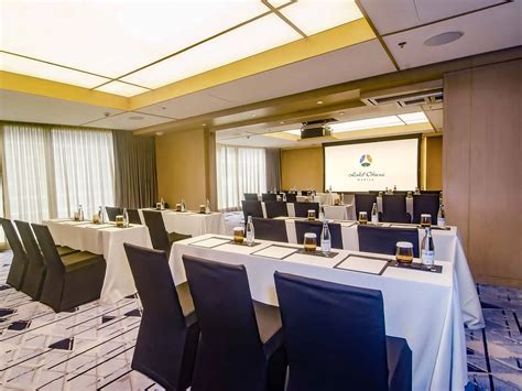 뉴포트 월드 리조트 슬롯 및 테이블 게임 슬롯머신 바카라 룰렛 포커 등