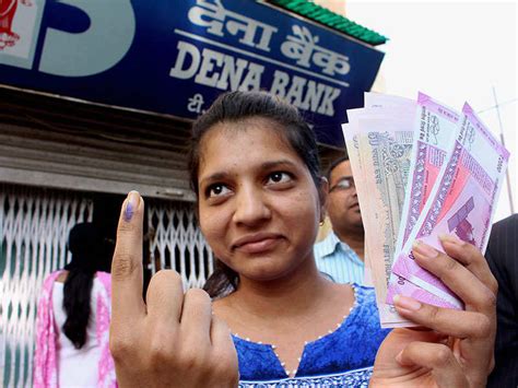 Demonetization Banks Start Using Indelible Ink Photogallery Etimes