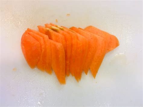人参の千切り・みじん切りの時短で早い簡単なやり方（切り方）人参しりしりやきんぴら料理の簡単テクニック 夕飯15分で3品を叶える時短のプロ