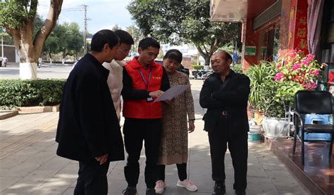 玉溪市易門縣煙草專賣局：春節普法宣傳忙 保障卷煙市場規范經營