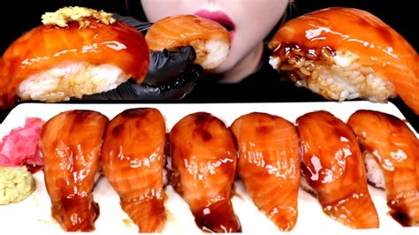 Asmr 대왕연어초밥 Giant Salmon Sushi Eating Sound Mukbang Youtube