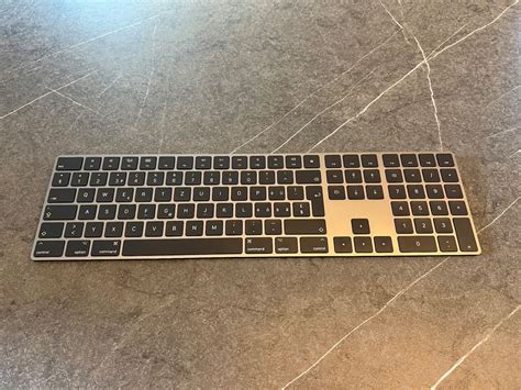 Apple Magic Keyboard Mit Ziffernblock Ch De Space Grau Kaufen Auf