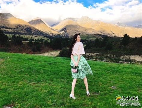 吴佩慈狂晒“小吴私服日记”减龄刘海美腿修长！身穿短裙依然显嫩 新闻资讯 高贝娱乐