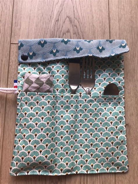 Pochette couverts nomade à rouler Etsy Tuto couture range couverts Projets de couture