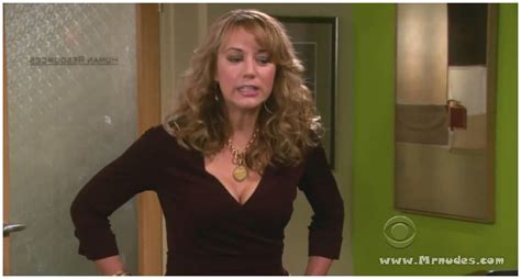 Megyn Price Desnuda En Rules Of Engagement