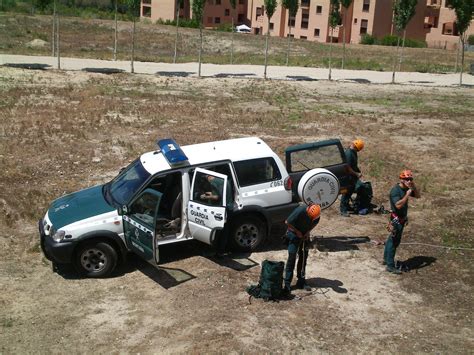 Exhibición Del Grupo De Rescate De Montaña De La Guardia Civil