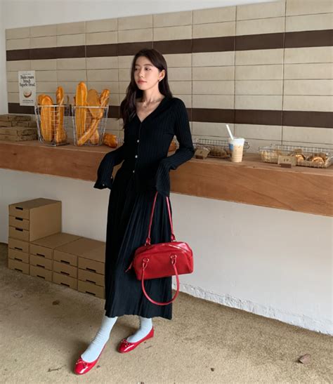 린다걸 New ️ 세트상품 브이넥 니트 가디건 플리츠 주름 롱 스커트 치마 셋업룩 세미 캐주얼 투피스 224090903