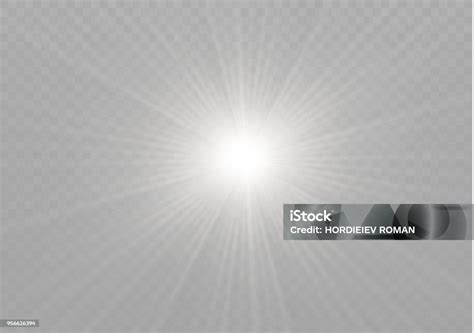 노란 빛 빛나는 투명 한 배경에 폭발 버스트 와 벡터 일러스트 레이 션 효과 장식입니다 밝은 별 반투명 빛나는 태양 밝은 플레어 공휴일에 대한 스톡 벡터 아트 및 기타