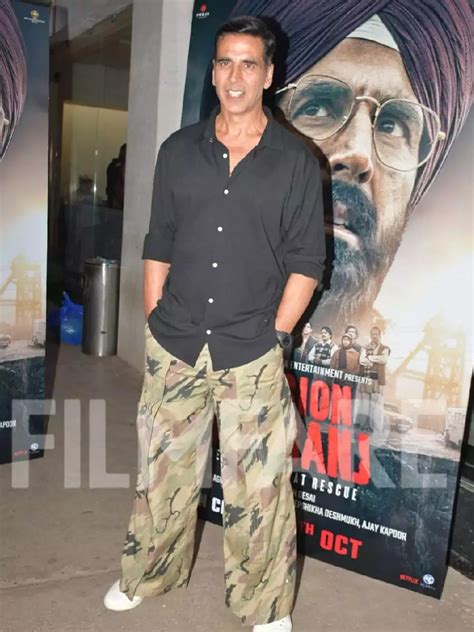 Akshay Kumar Twinkle Khanna Riteish Deshmukh And Others Arrive At