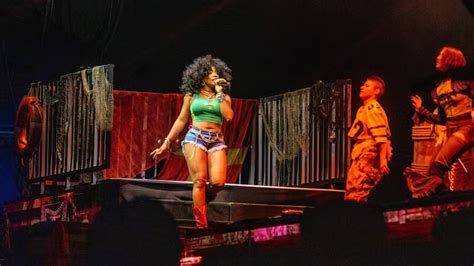 Conheça Sza Headliner Do Lollapalooza E Afropaty Sexy Atlântida Sc