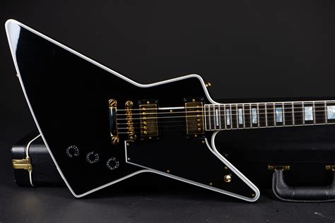 Gibson Custom Shop Explorer Custom Ebony GuitarPoint