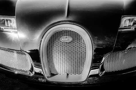 Bugatti Veyron Legend Grille Emblem 0488bw Photograph By Jill Reger