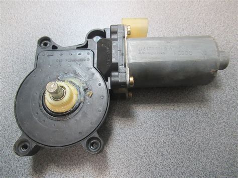 Moteur De L Ve Vitre Avant Droit De Bmw E Deutsch Car