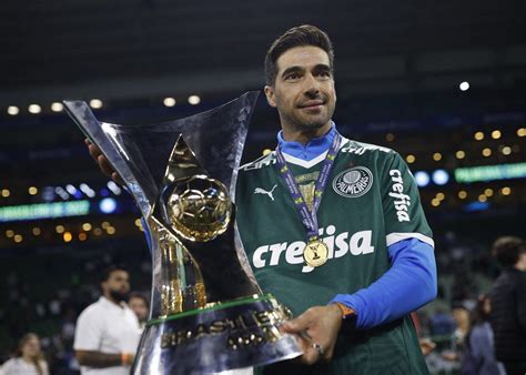 Abel Ferreira entre os finalistas do troféu Rei da América RECORD EUROPA